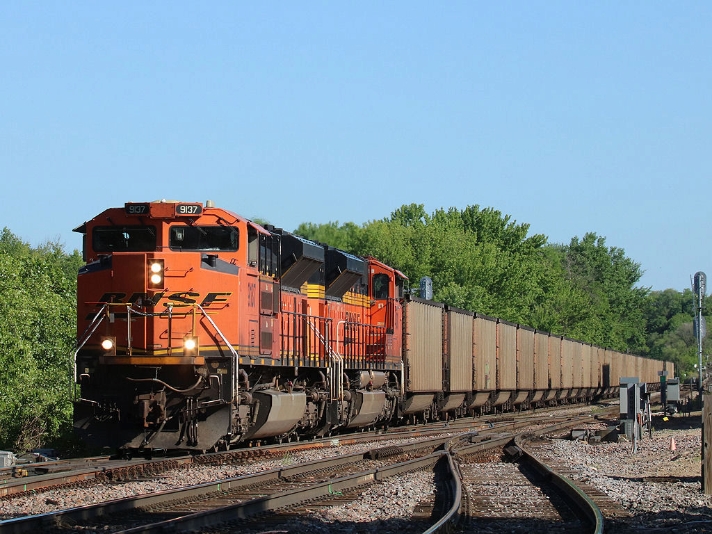 BNSF 9137